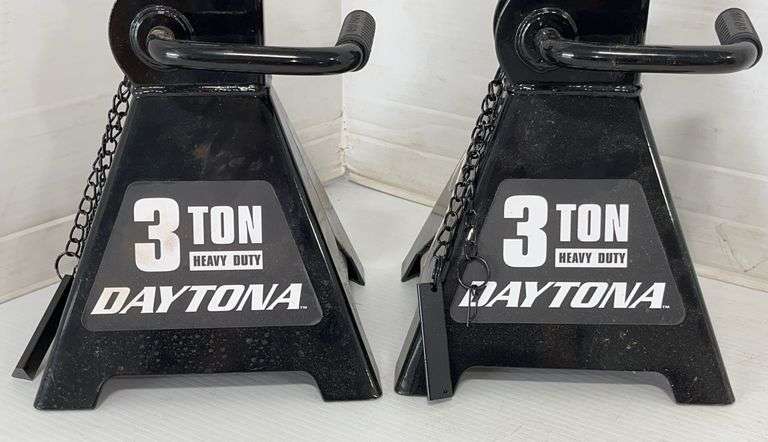 (2) Daytona 3-ton jack stands, like new - Albrecht Auction Service