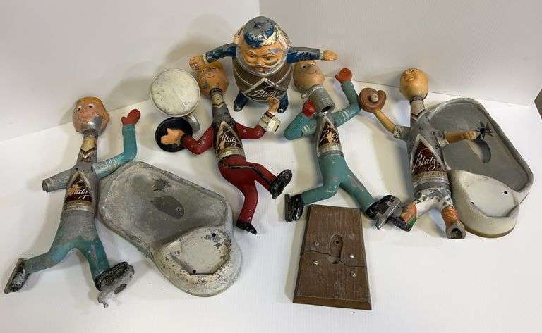 Vintage 1950s Blatz Beer Cast Aluminum Advertising Figures and Parts ...