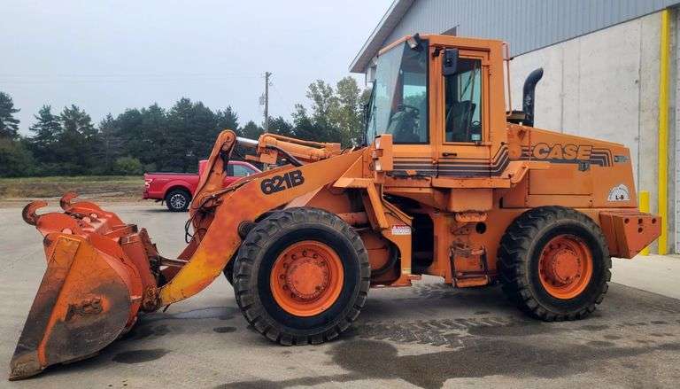 1997 Case 621B Loader, (4557 Hours), 5.9 Cummins Engine, 4-Speed ...