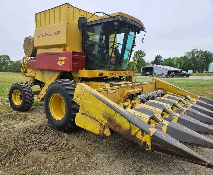 This item Selling ABSOLUTE! ~~~ 1991 New Holland TR86 Combine with ...