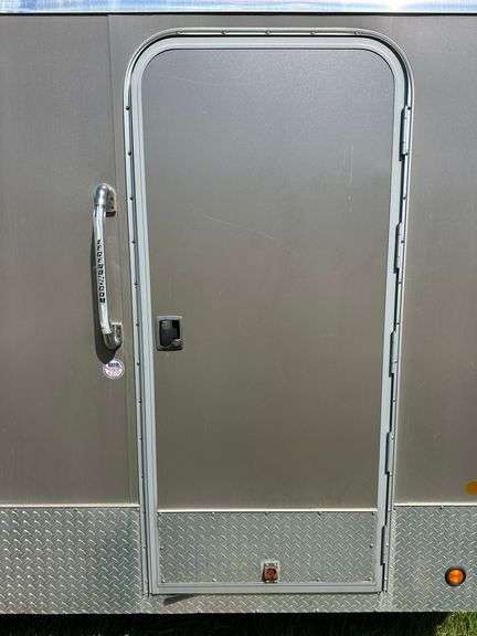 2005 Legend 16' plus 4' Beavertail V-Nose Enclosed Trailer with Ramp ...