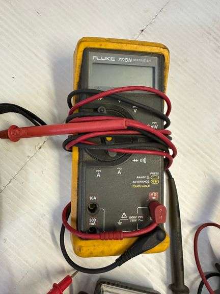 Group of Electric Test Equipment - Albrecht Auction Service