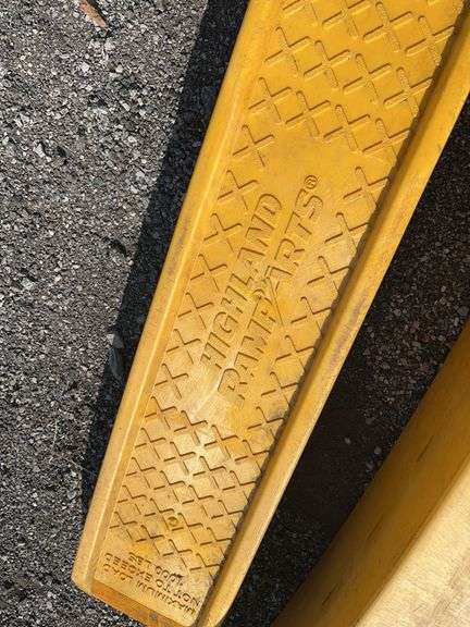 Pair of highland ramps, slide-out ramps, 1,000 lbs. capacity - Albrecht ...