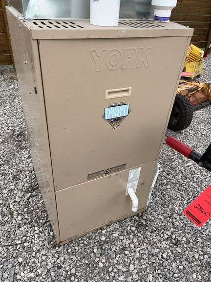 York forced air furnace, 120,000 BTU, set up for natural gas, includes ...