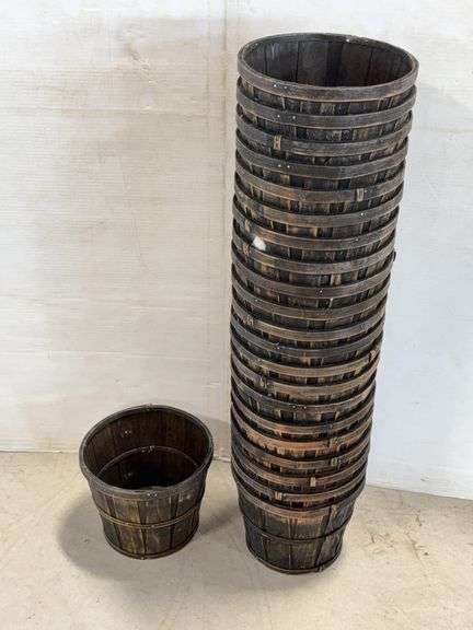 (22) Mini apple baskets or planters, 8"Dia, 8"H, new - Albrecht Auction ...