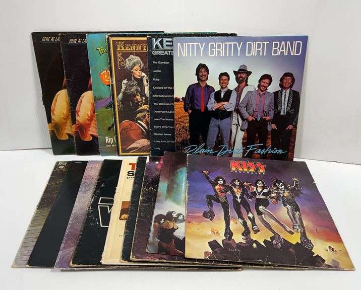 (15) Vinyl music records, includes: Rock and Country, includes: 4- KISS ...