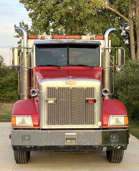 Decommissioned 1996 Peterbilt Fire/Rescue Truck, (37,695 Actual Miles ...