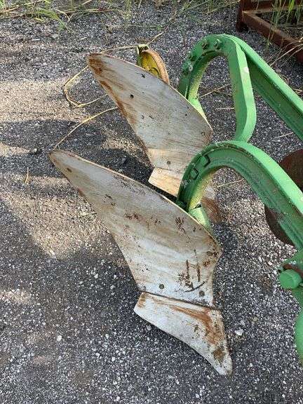 John Deere two bottom plow with wheels, 12" and 14 1/2" discs blades ...