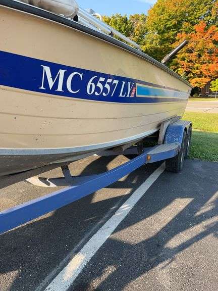 1982 Starcraft MR210 CC boat with trailer, 21'L, HIN: STRH43920682 ...