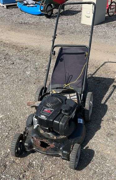 Mower, broken spindle Briggs & Stratton EXI 625, Mow N' Stow, one-step ...