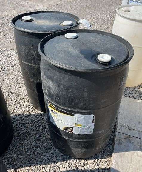 (2) Plastic barrels, no holes - Albrecht Auction Service