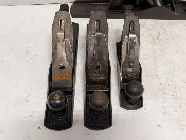 (7) Antique wood planes, includes: 1- Stanley No. 6, 18"L; 2- Stanley ...