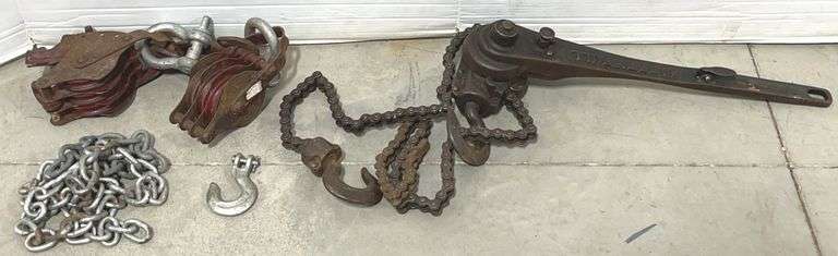 Coffing Hoist, chain driven, 3/4-ton, includes: 1- chain and 1 1/2-ton ...