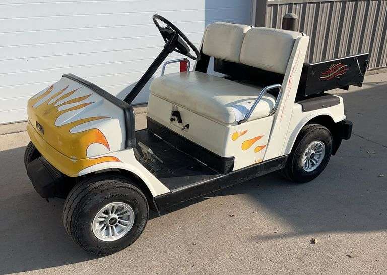 Yamaha G2 golf cart, 4-stroke gas engine, runs and operates well, needs ...
