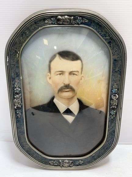 Older painted portrait in nice frame, 12"W x 18"H, in very good ...