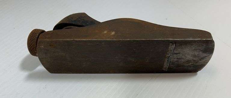 (2) Planers, 1- Bailey No. 3, 6" x 9"L, both very good - Albrecht ...