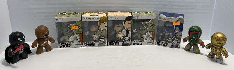 (5) Boxed Mighty Muggs, and (4) Unboxed Mighty Muggs, includes: 2- Yoda ...