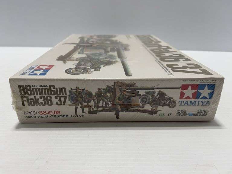 Tamiya no. 35017 88mm German Gunflak 36/37 model kit, 1/35 scale, 15"W ...