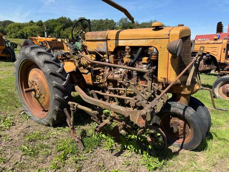 1948 Minneapolis Moline R n.f. Tractor with Cultivator, Ser. No ...