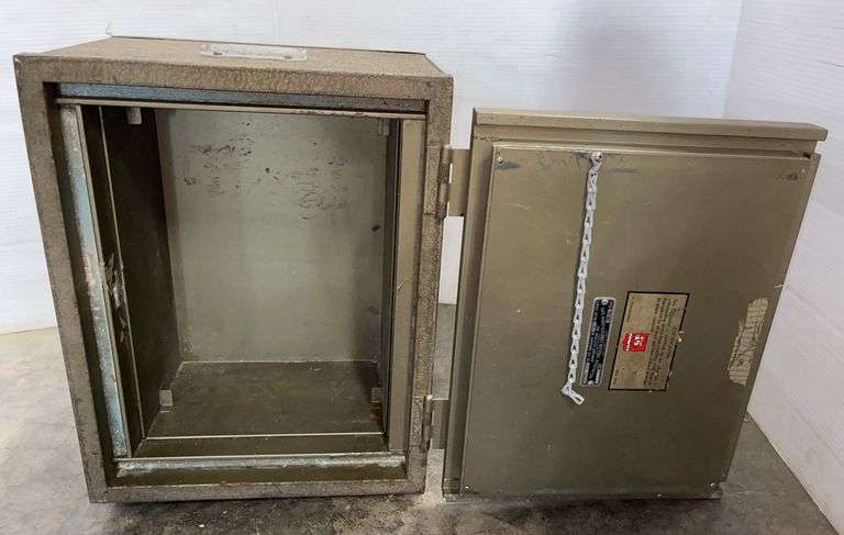 Safe, great for guns, jewelry, and coins, Fireproof safe with two sets ...