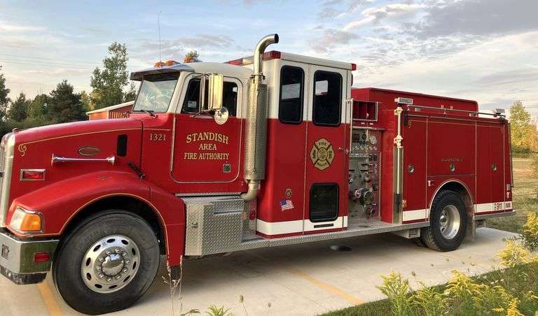 Decommissioned 1996 Peterbilt Fire/Rescue Truck, (37,695 Actual Miles ...