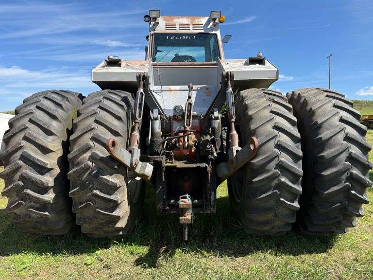 *1983 White 4-270 4wd Tractor with Duals, Ser. No. 302322-432, 3-pt ...