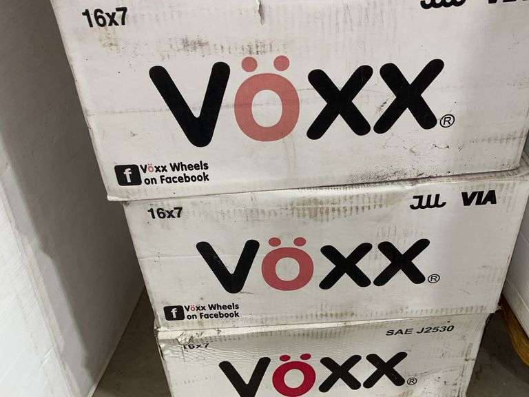 (4) Voxx wheels in box, 17 1/2"Dia - Albrecht Auction Service