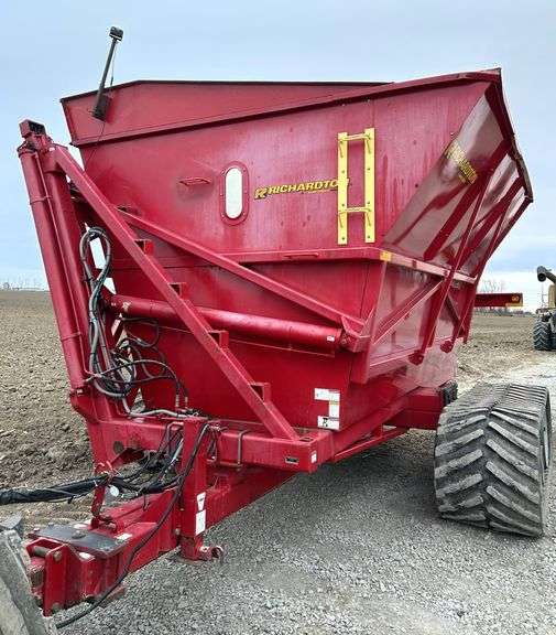 Sunflower 8210 Dump Cart, Track Undercarriage, 2-Cameras, No Cylinder ...