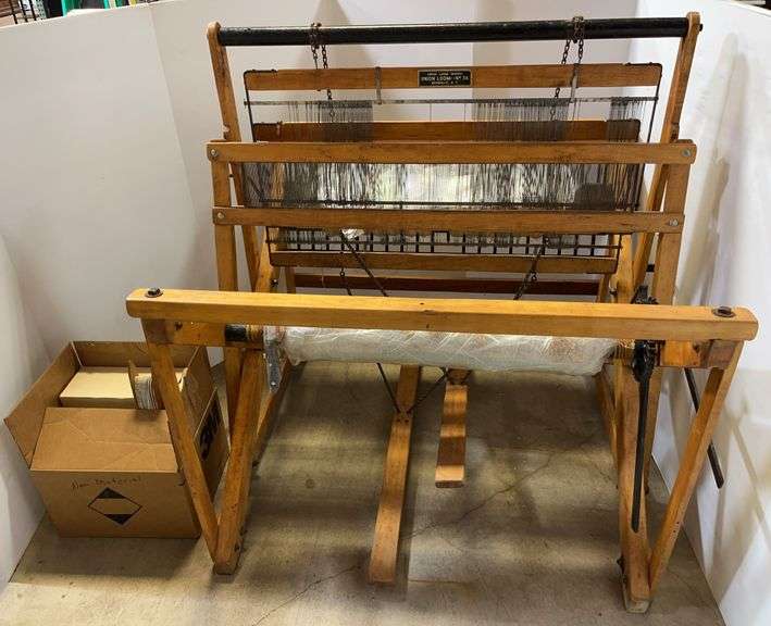Union loom work no. 36, 44"W x 47 1/2"H, good - Albrecht Auction Service