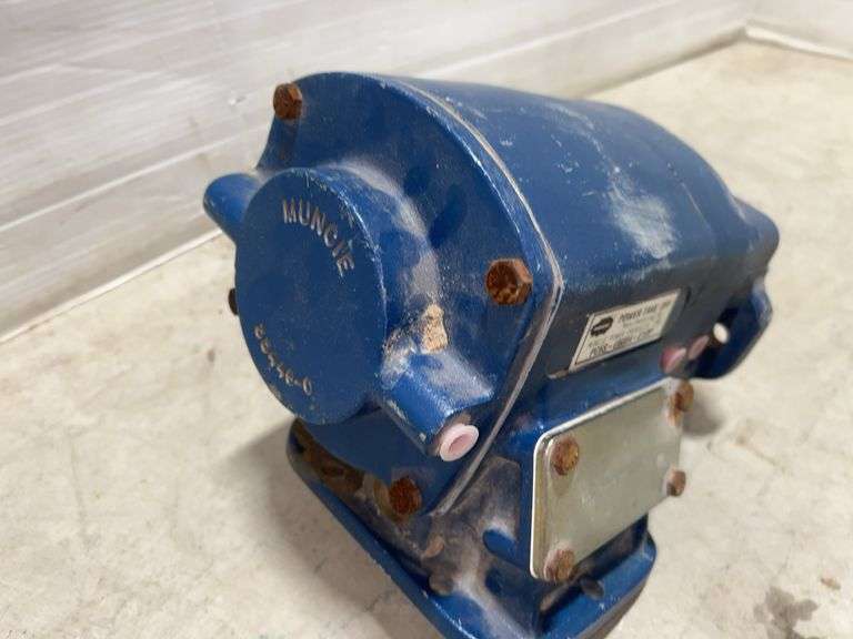 Muncie PTO for truck dump box, fits Road Ranger Transmissions, new ...