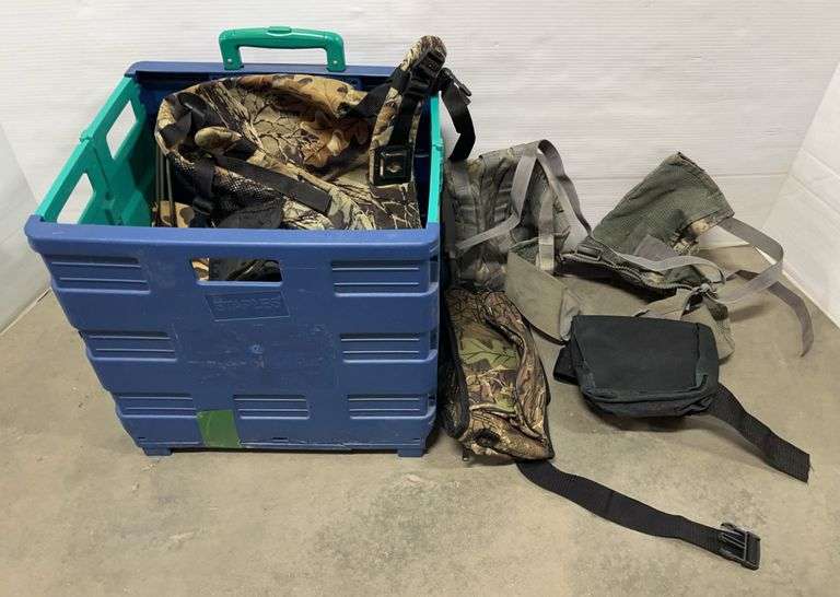 (12) Hunting items, include: Vest, hunting belt with storage pouches ...