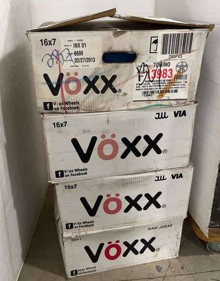 (4) Voxx wheels in box, 17 1/2"Dia - Albrecht Auction Service