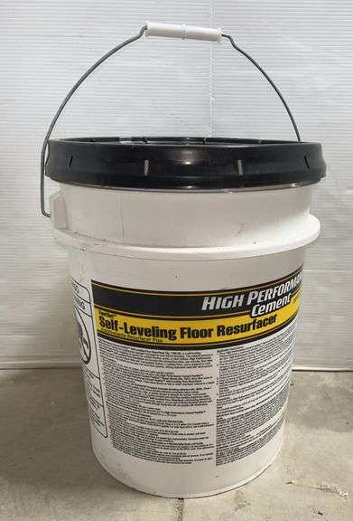 Bucket high performance cement fast set self-leveling floor resurface ...