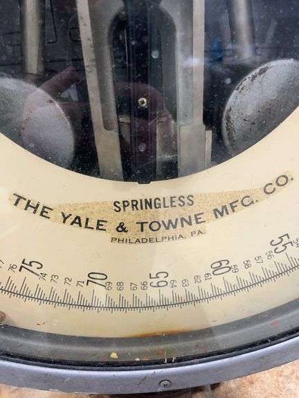 Yale scale, 24"W x 66"H, works, rusty - Albrecht Auction Service