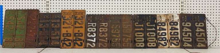 Group of License Plates 1915 to 1920s - Albrecht Auction Service