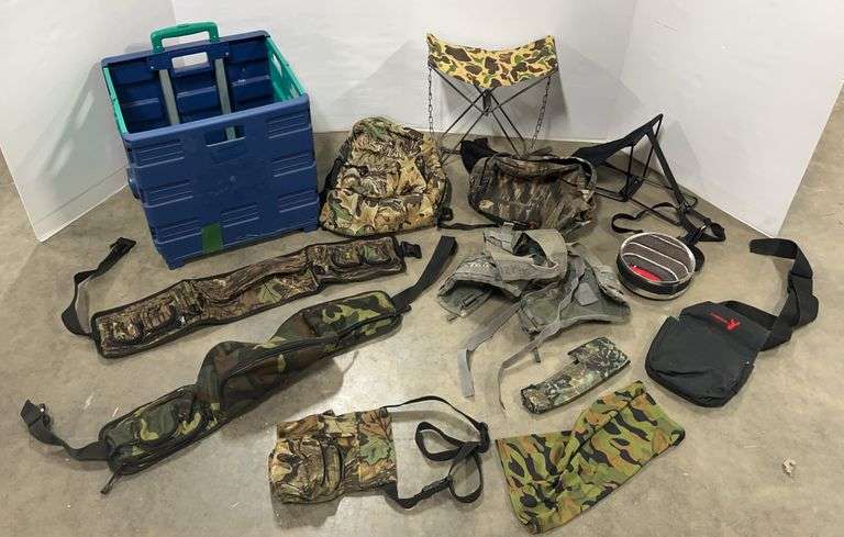 (12) Hunting items, include: Vest, hunting belt with storage pouches ...