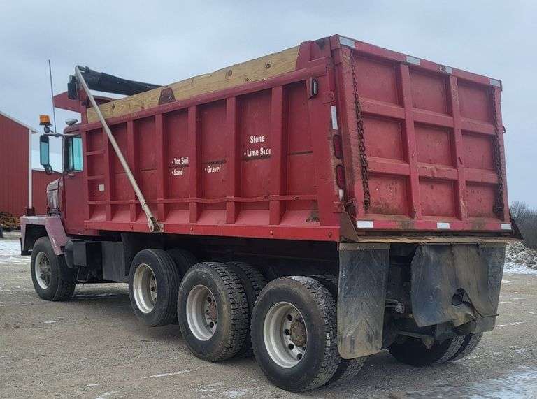 1989 International Daystar 5000 Tri-Axle Dump Truck, Unknown Mileage ...