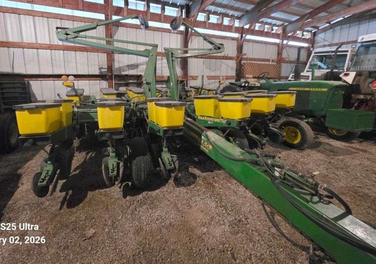 1999 John Deere 1760 Conservation MaxEmerge Plus Planter, 12-30" Row ...