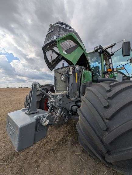 2021 Fendt 942 Tractor, (1,695 Hours), Exhaust Brake, Long Axles ...
