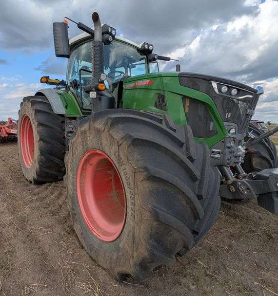 2021 Fendt 942 Tractor, (1,695 Hours), Exhaust Brake, Long Axles ...