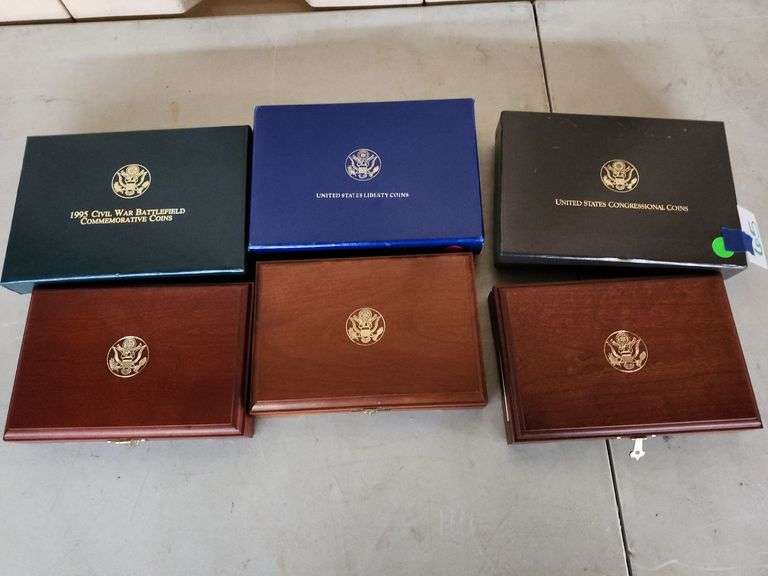3 Empty Collector Coin Display Boxes - Auction Ohio