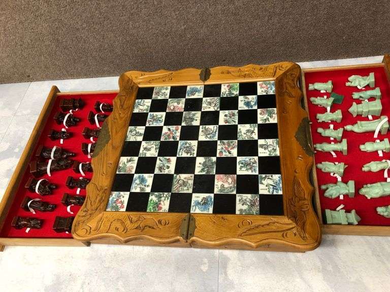 Chess Set - Auction Ohio