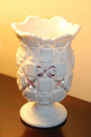Westmoreland Roses & Bows Celery Vase - Auction Ohio