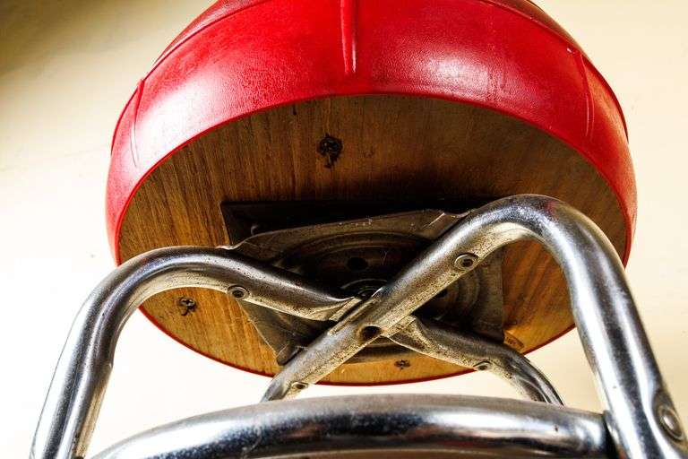 MCM Bar Stool - Auction Ohio