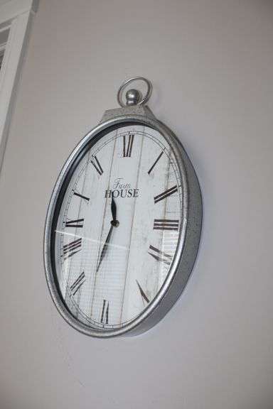 Farm House Wall Clock - Auction Ohio