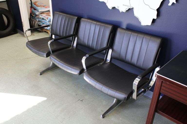 Tandem Seating - Auction Ohio