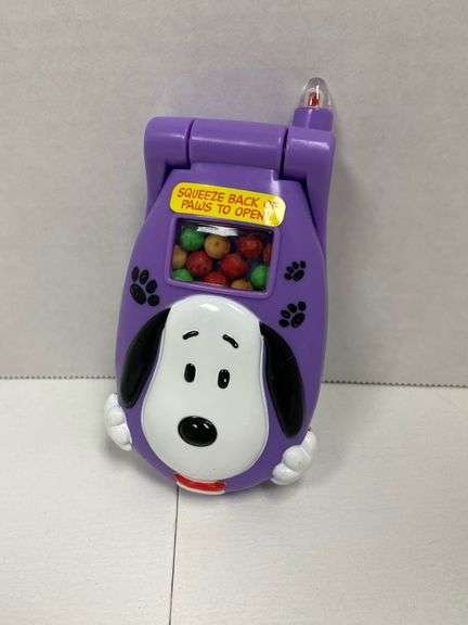 Galerie Snoopy Purple Flip Phone Candy Container Musical Unopened ...