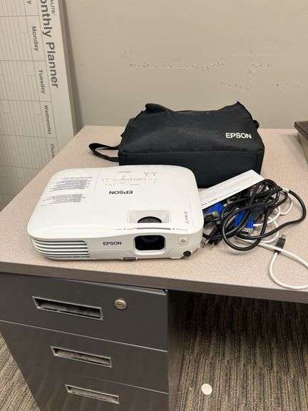 EPSON H369A Projector - Auction Ohio