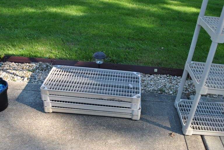 Storage Rack - Auction Ohio