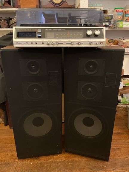 Realistic Stereo System - Auction Ohio